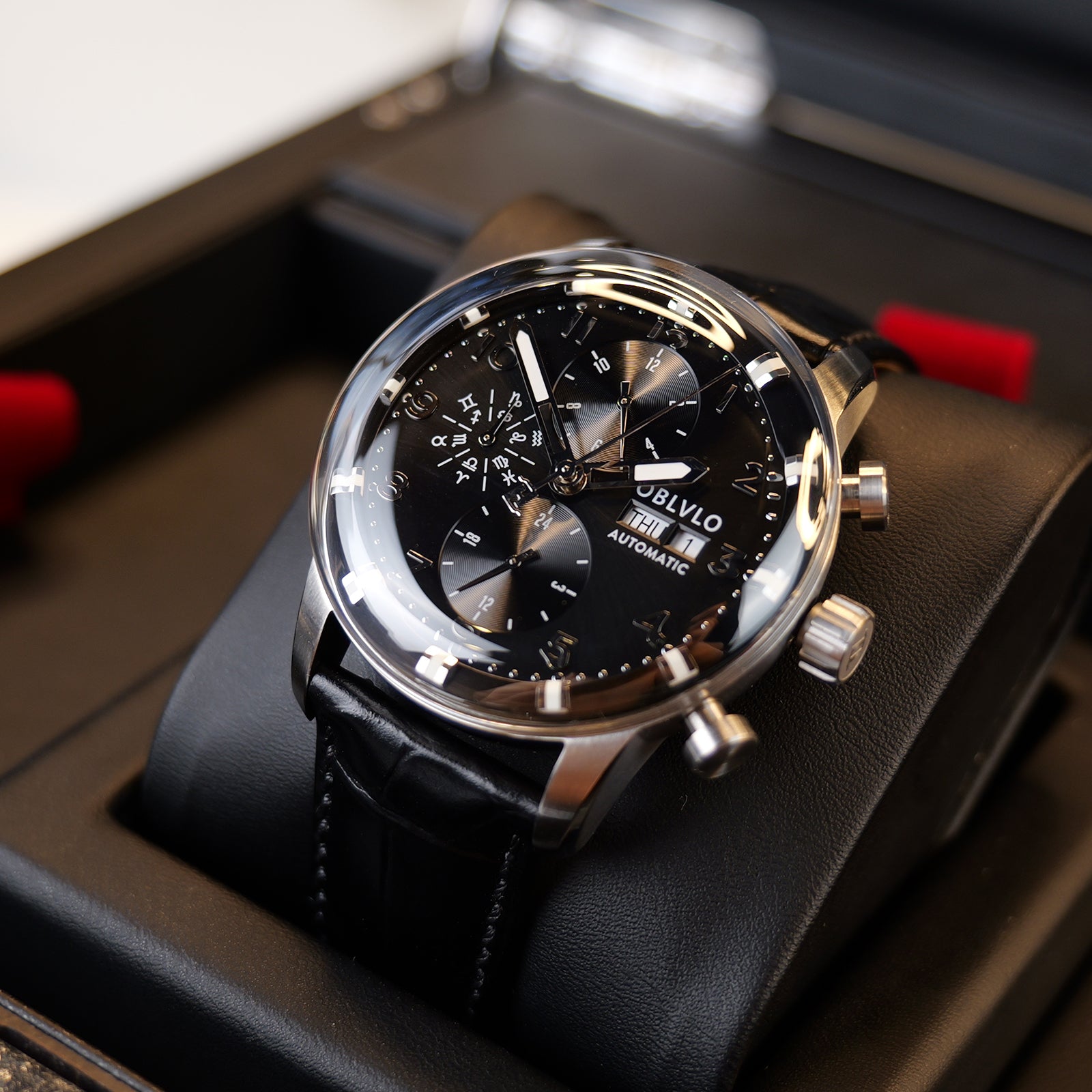 Affordable Luxury Chronograph Automatic Men's Watch - Oblvlo Design IM ...